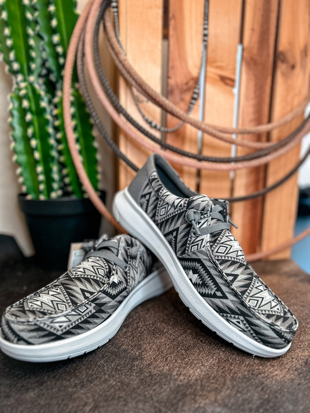 The SouthWESTERN Hilo – Hawk Western Wear