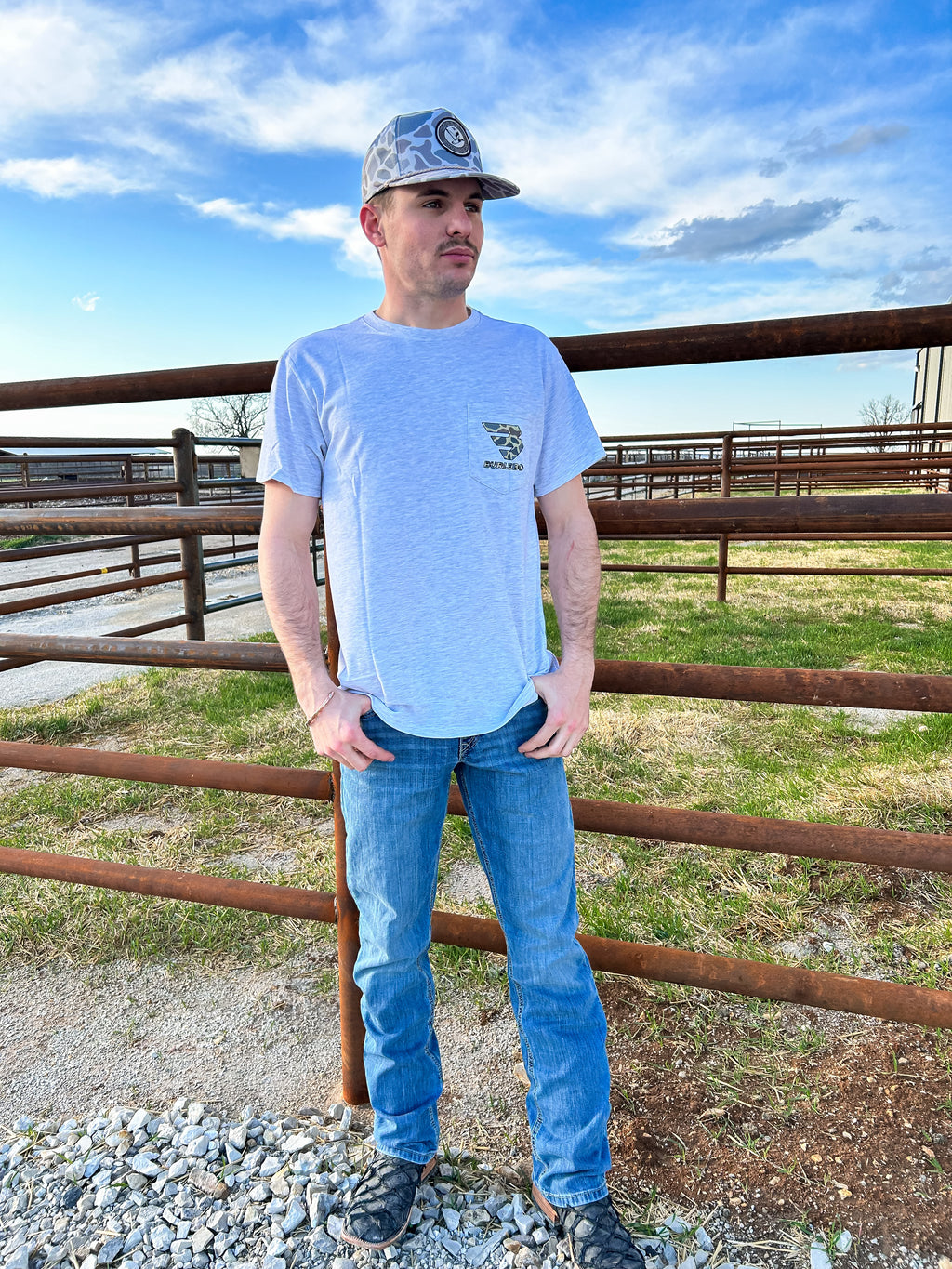Burlebo Flying B Tee {Heather Ash Grey} – Hawk Western Wear